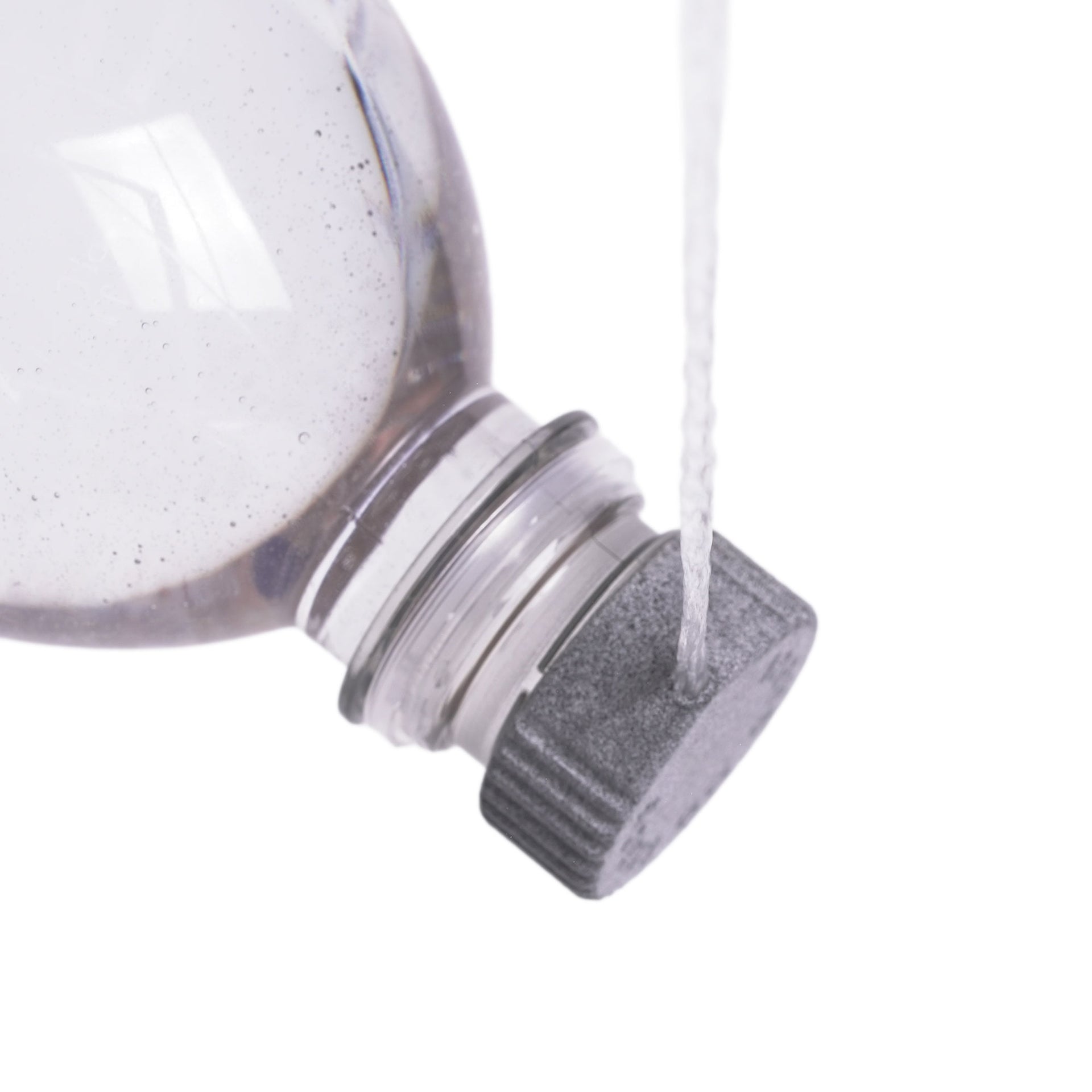bottle cap bidet – igneous